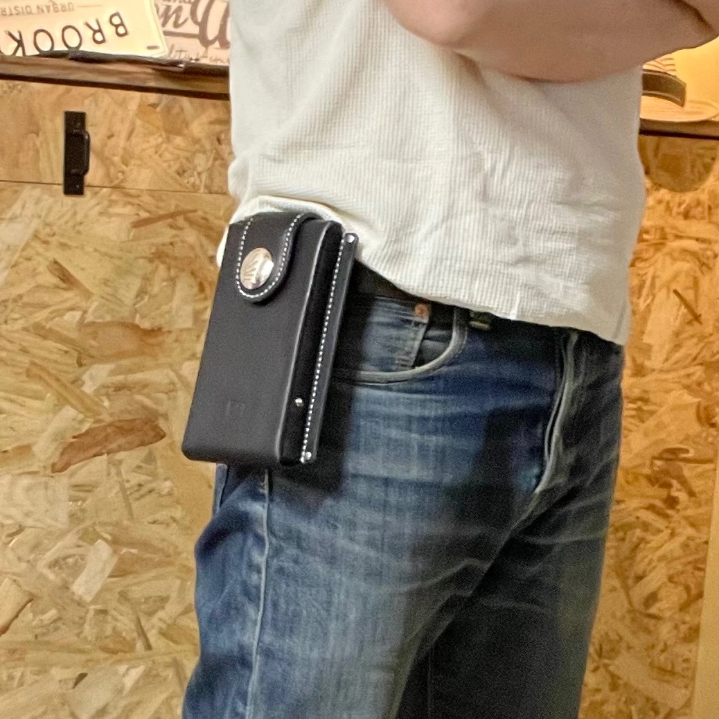 ベルト装着型スマートウォレットATTACH02（アタッチゼロツウ）｜わくたん (wakutan)